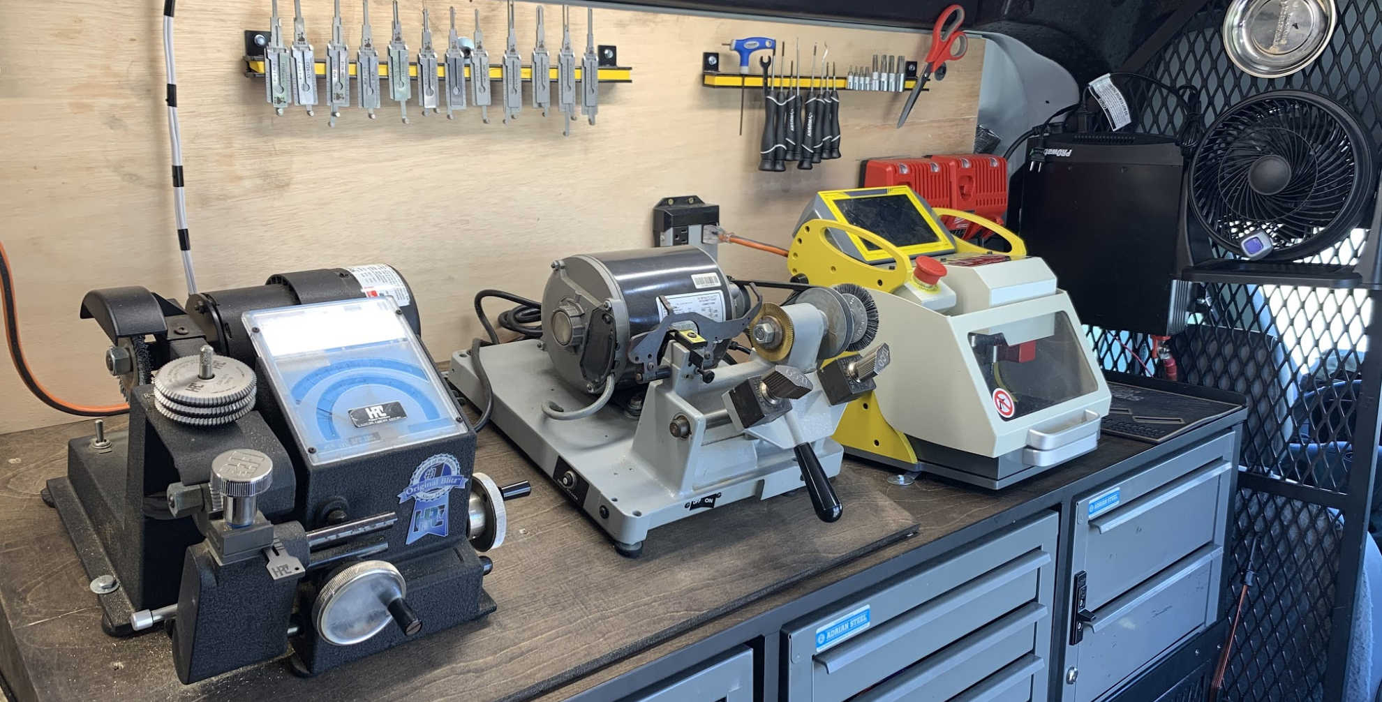 How A Commercial Locksmith Protects Your Business | NG Key Works